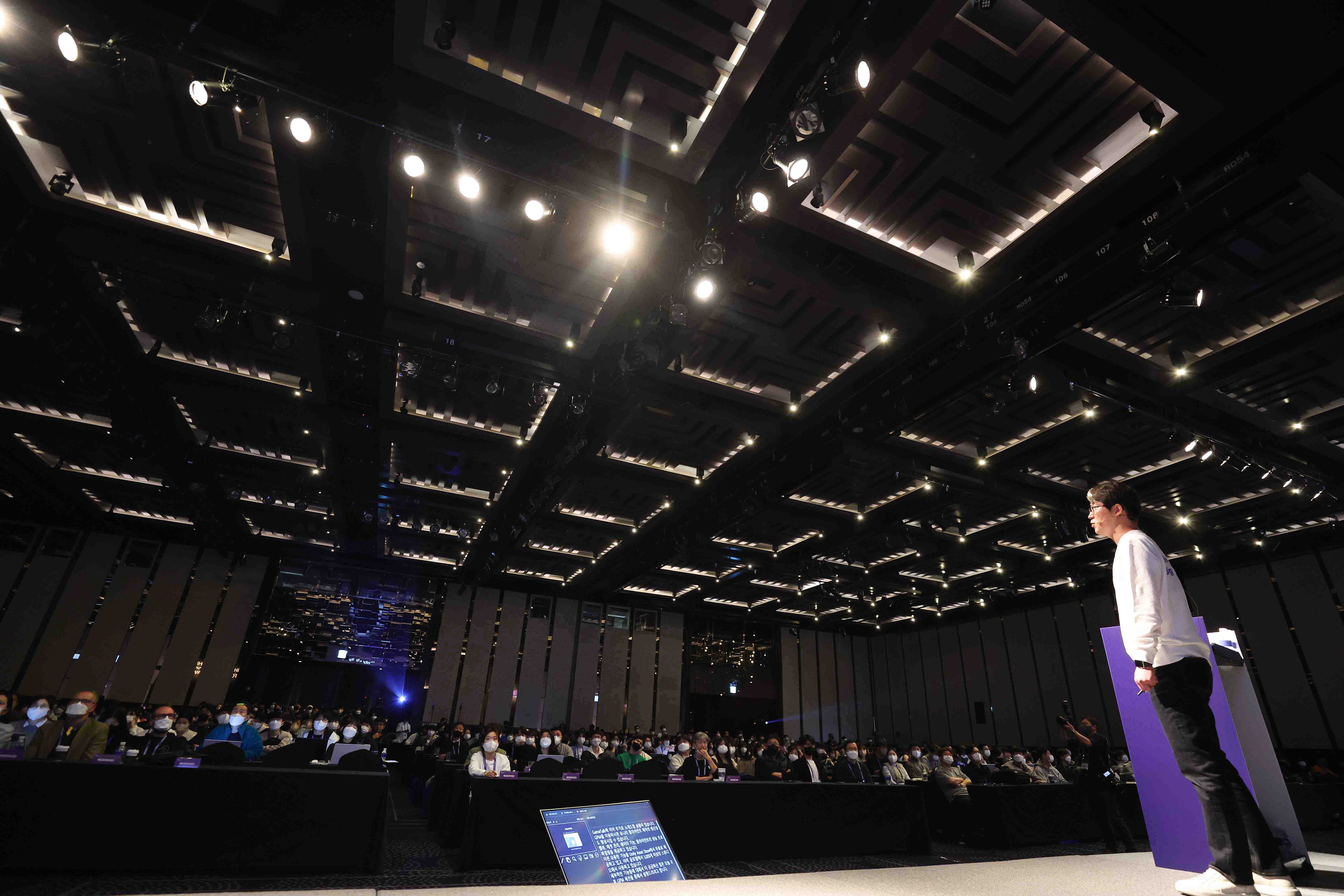 Graphos » NHN FORWARD